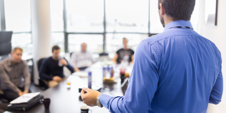 5 Steps to Overcoming the Spotlight Effect: How to Shift Focus and ...